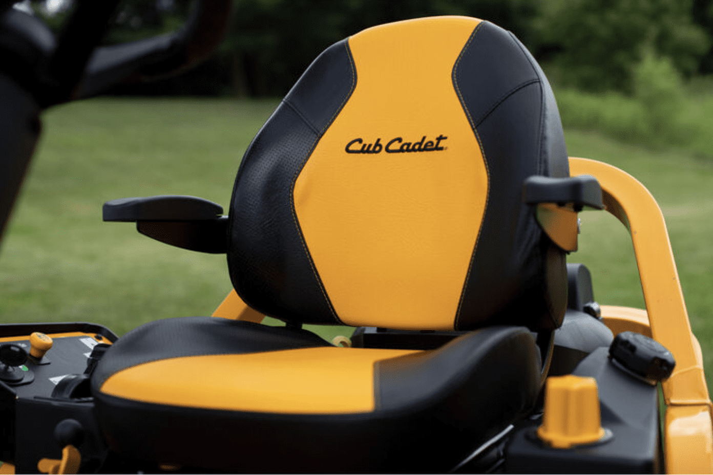 Cub Cadet ZTS2 60″ Zero-Turn Mower – Joe's Power Center